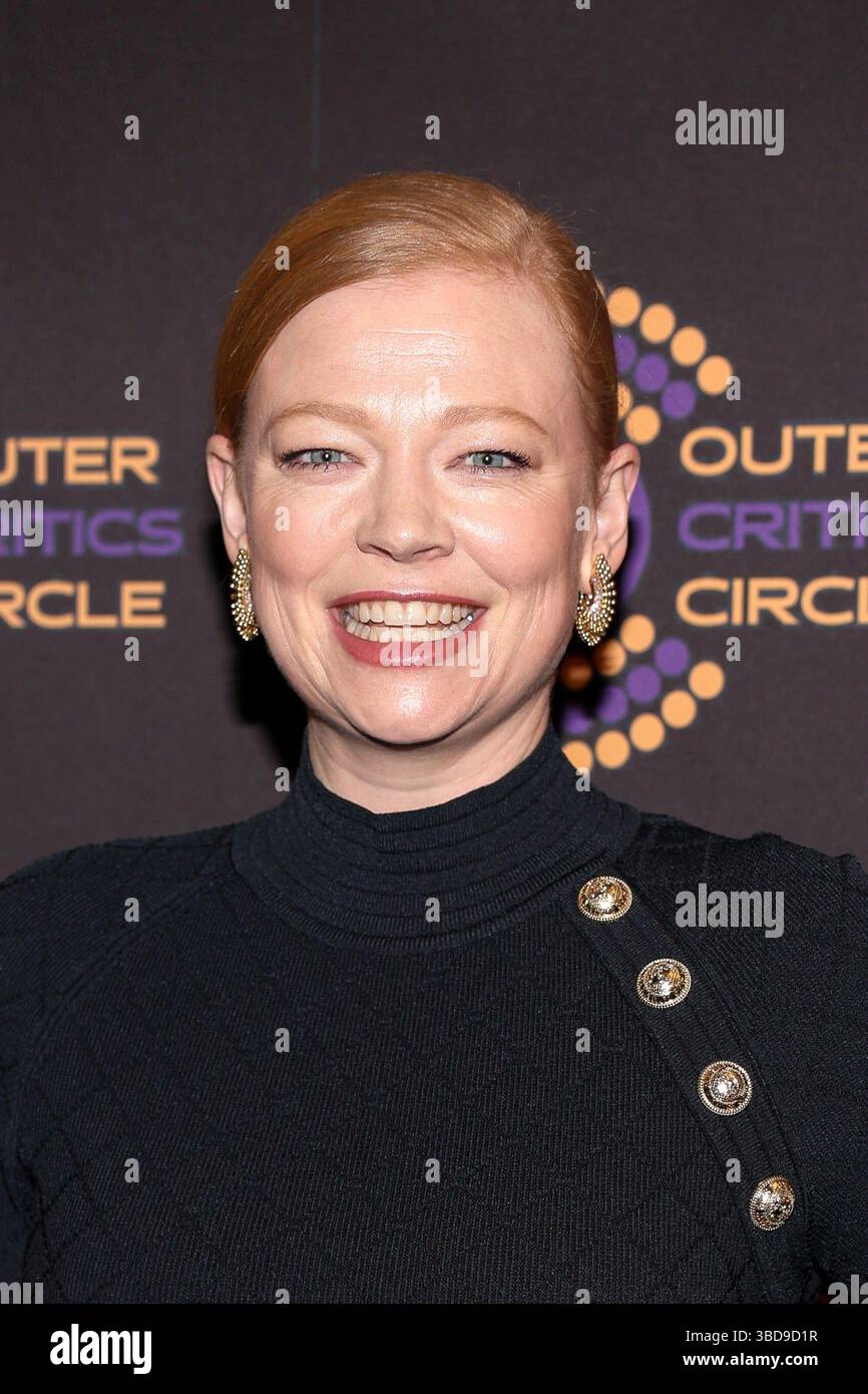 Ny. 22nd May, 2025. Sarah Snook at arrivals for The 75th Annual Outer ...
