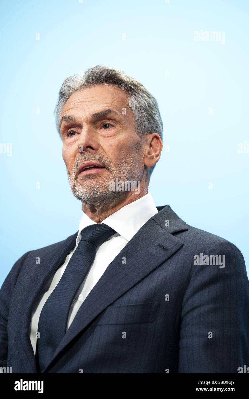 DEN HAAG - Prime Minister Dick Schoof speaks to the press after the ...