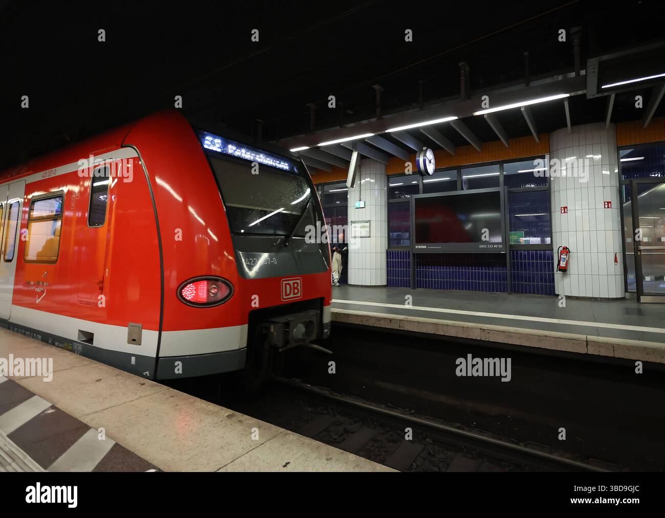 Hier der Blick in München am Marienplatz, Untergeschoss, auf eine ...