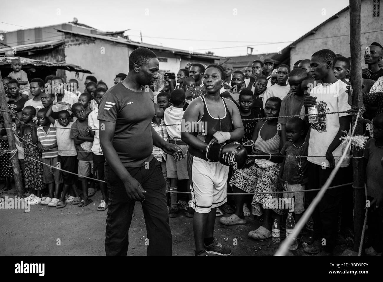 Boxing in Katanga slum, Kampala, Uganda, Africa Stock Photo - Alamy
