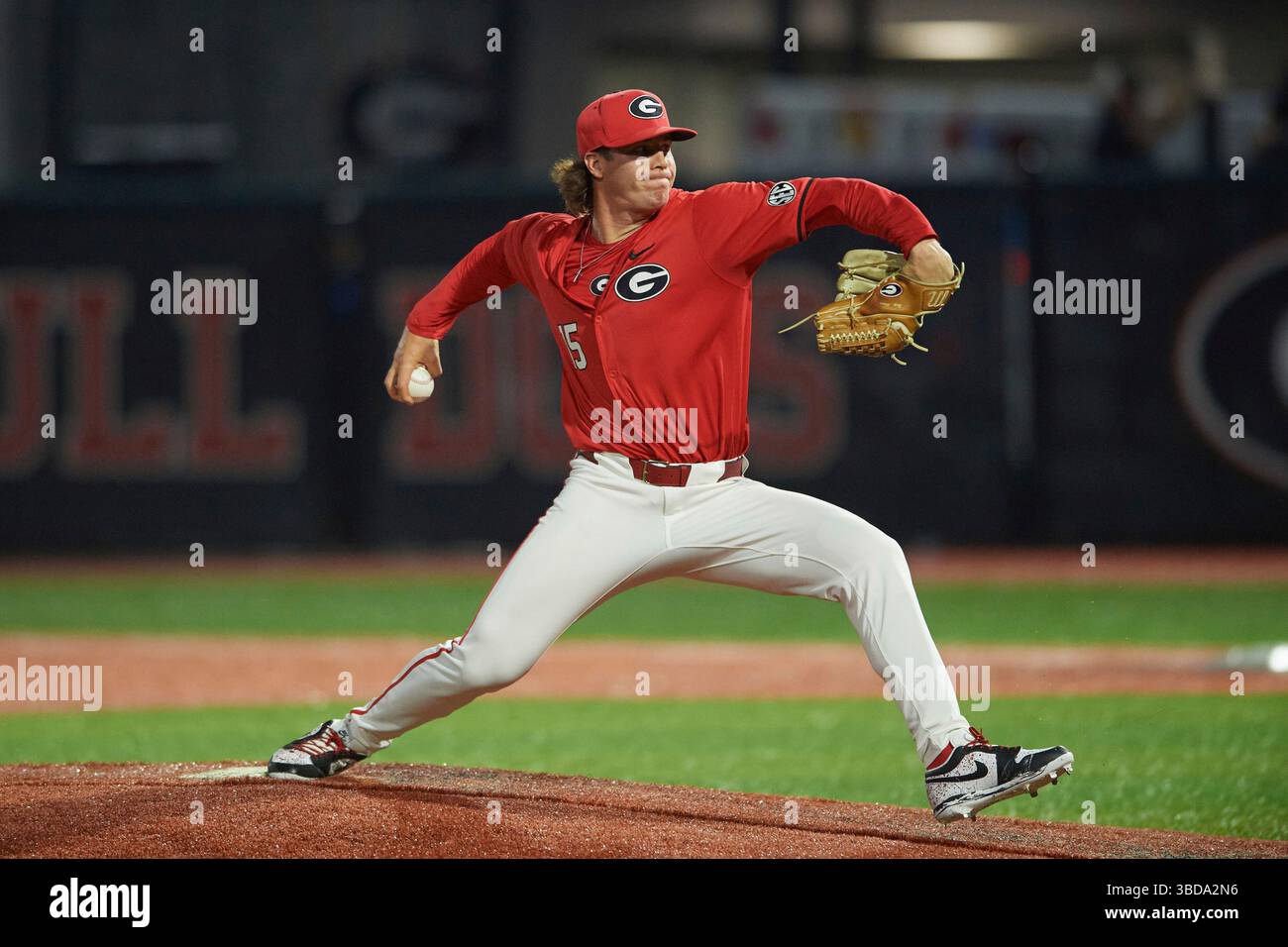 Georgia Bulldogs pitcher Matthew Hoskins (15) delivers a pitch during a ...