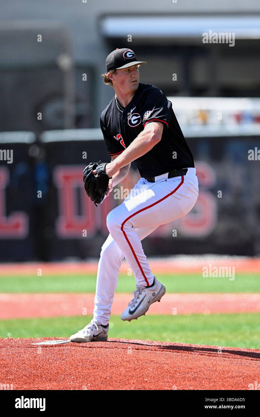 Georgia Bulldogs starting pitcher Leighton Finley (12) delivers a pitch ...