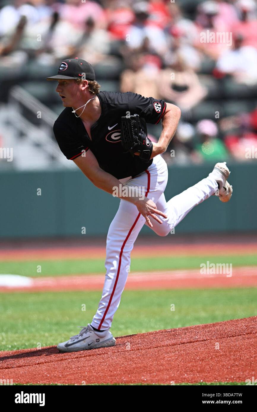 Georgia Bulldogs starting pitcher Leighton Finley (12) delivers a pitch ...