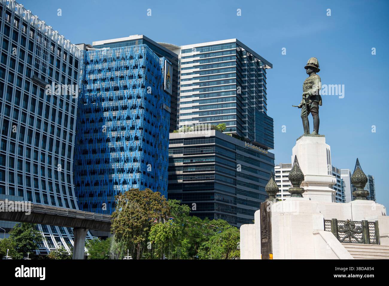 King Rama VI Monument at Lumphini Park in City of Bangkok in Thailand ...