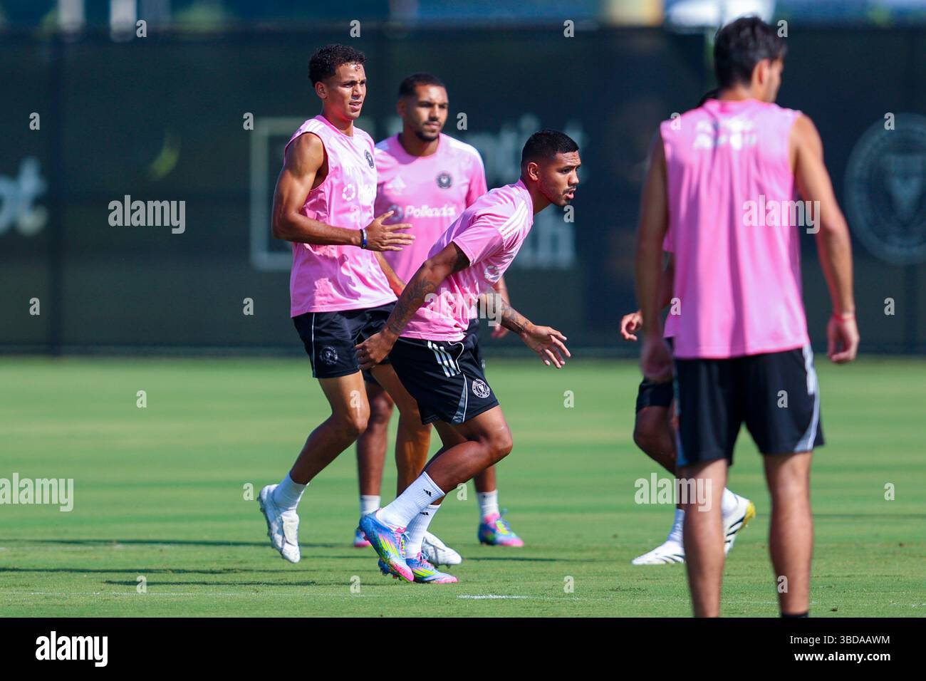 FORT LAUDERDALE, FL - MAY 23: Ian Fray (17) of Inter Miami CF ...