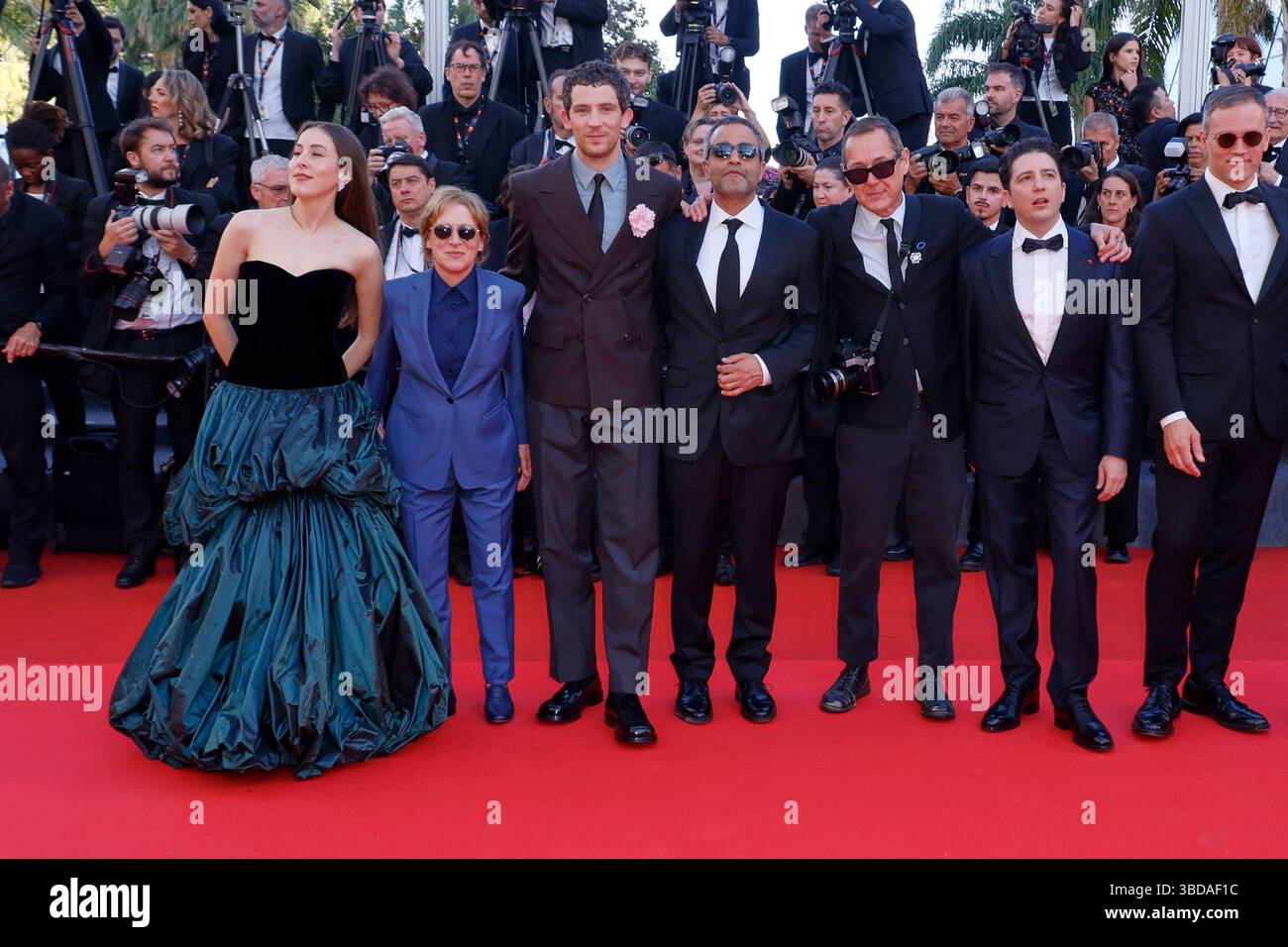 Alana Haim, from left, director Kelly Reichardt, Josh O'Connor, Anish ...