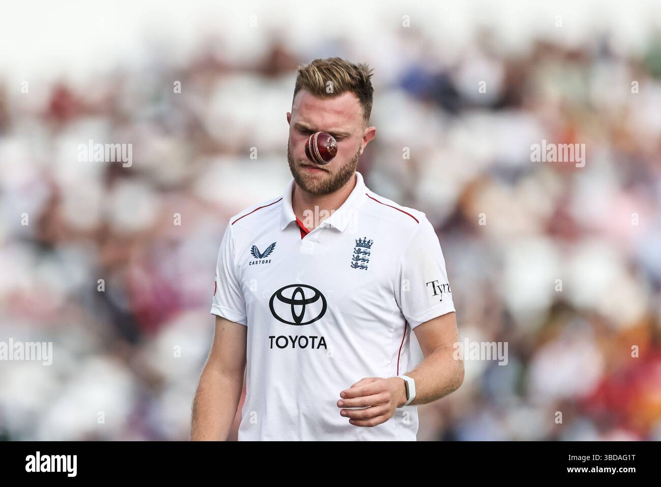 Nottingham, UK. 23rd May, 2025. Sam Cook of England juggles the ball ...