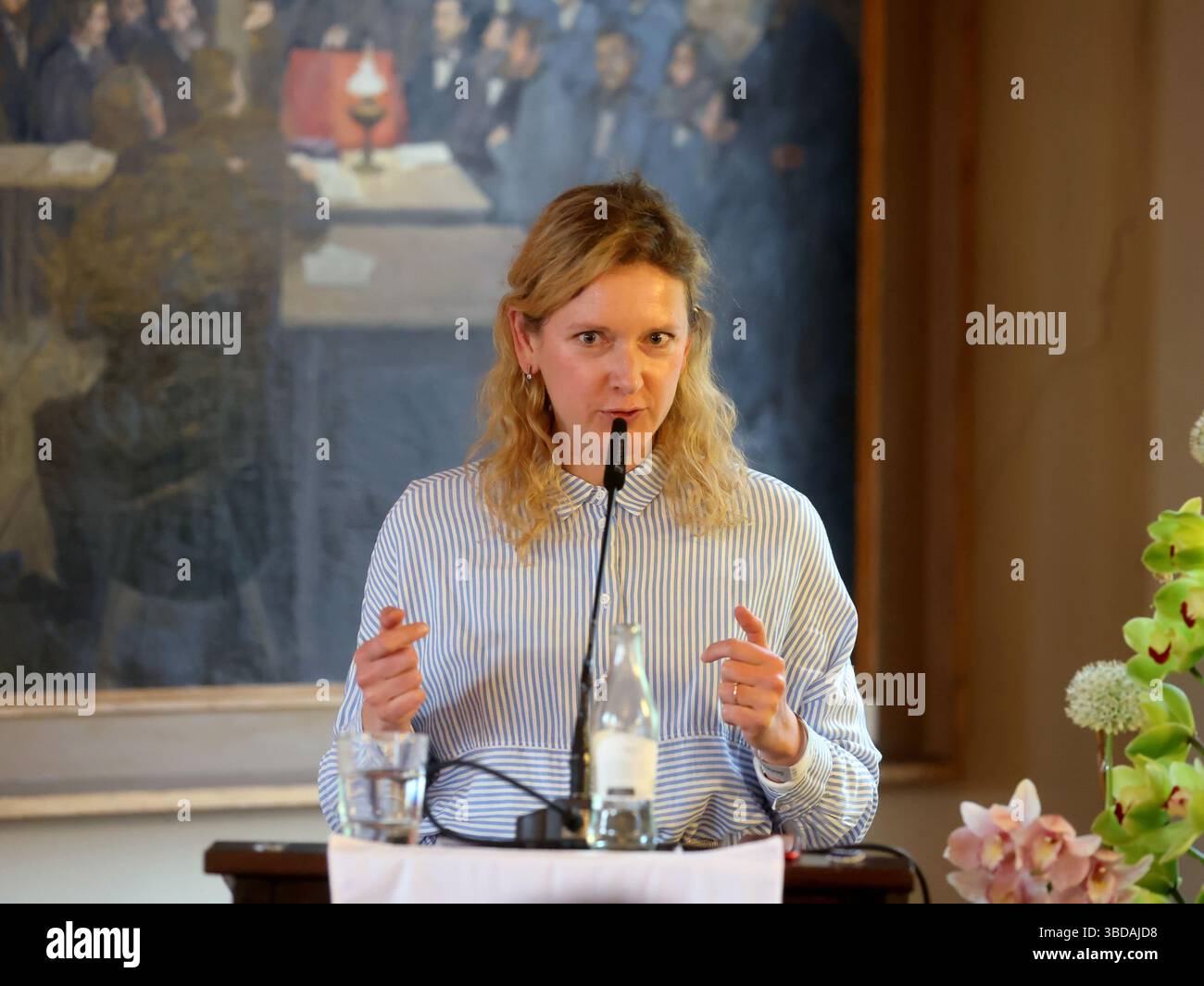 23 May 2025, Thuringia, Gotha: Claudia Gatzka gives the keynote speech ...