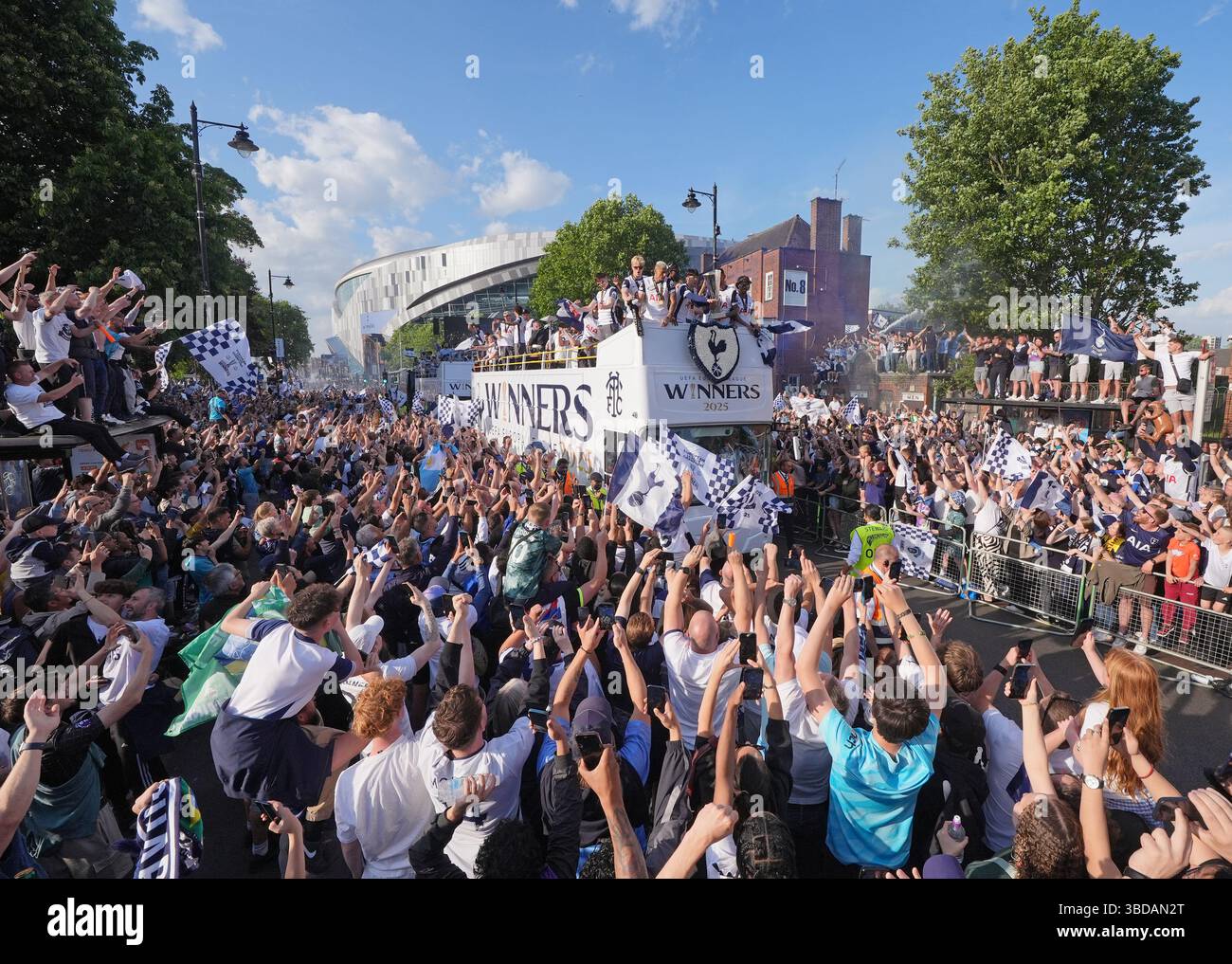 Tottenham Hotspur players on the open-top team bus during the Europa ...