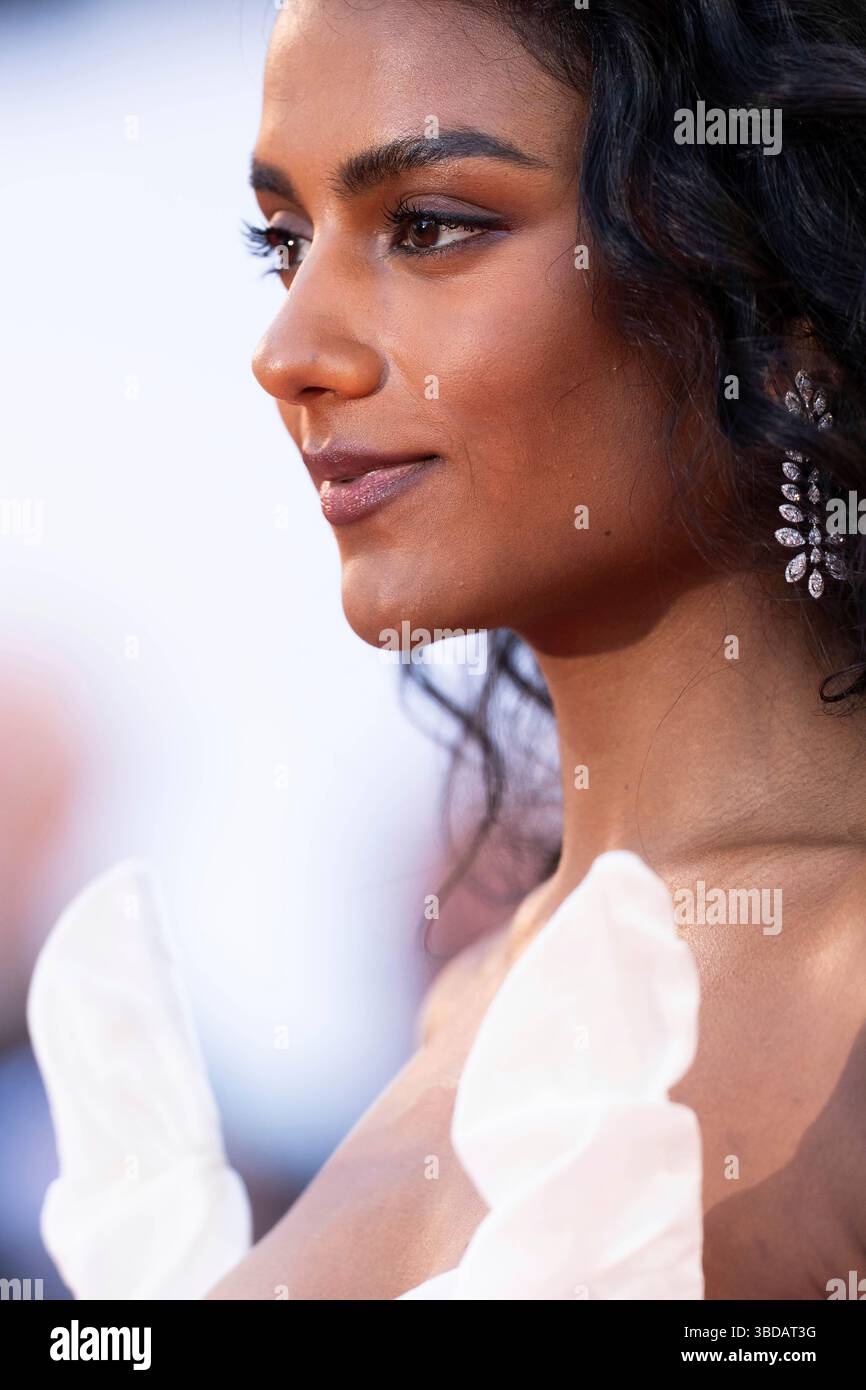Simone Ashley poses for photographers upon arrival at the premiere of ...