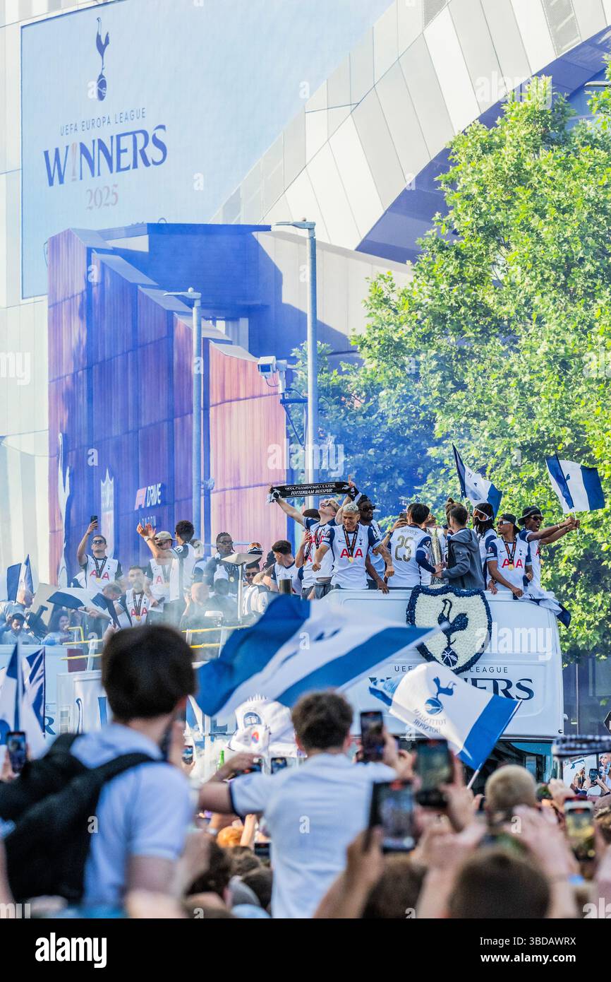 London, UK. 23rd May, 2025. Tottenham Hotspur celebrate their first ...