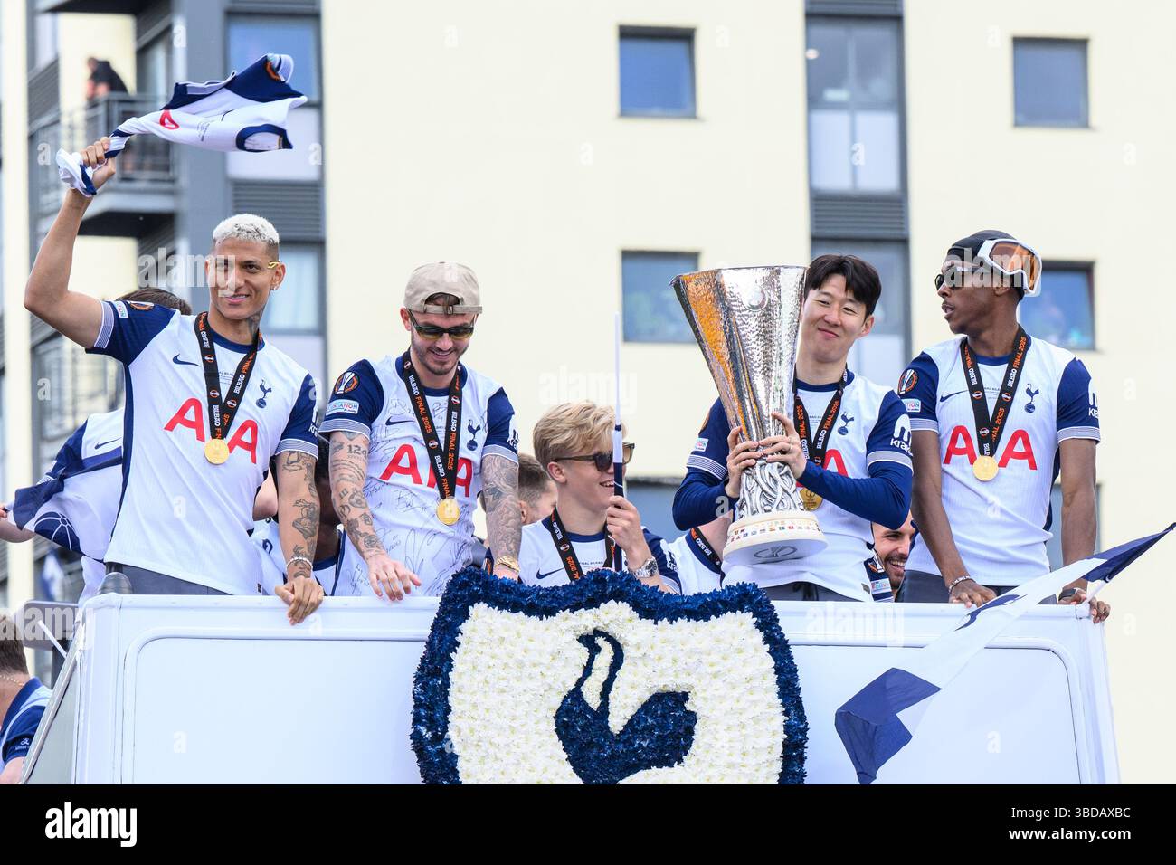 London, UK. 23 May 2025. Tottenham Hotspur players (l-r) Richarlison ...