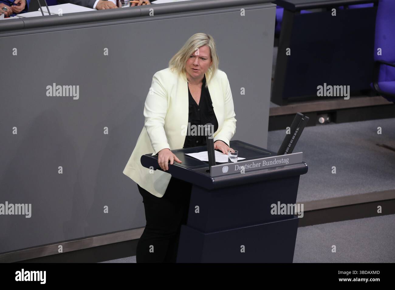 8. Sitzung des 21. Deutschen Bundestages Berlin, 23.05.2025 8. Sitzung ...