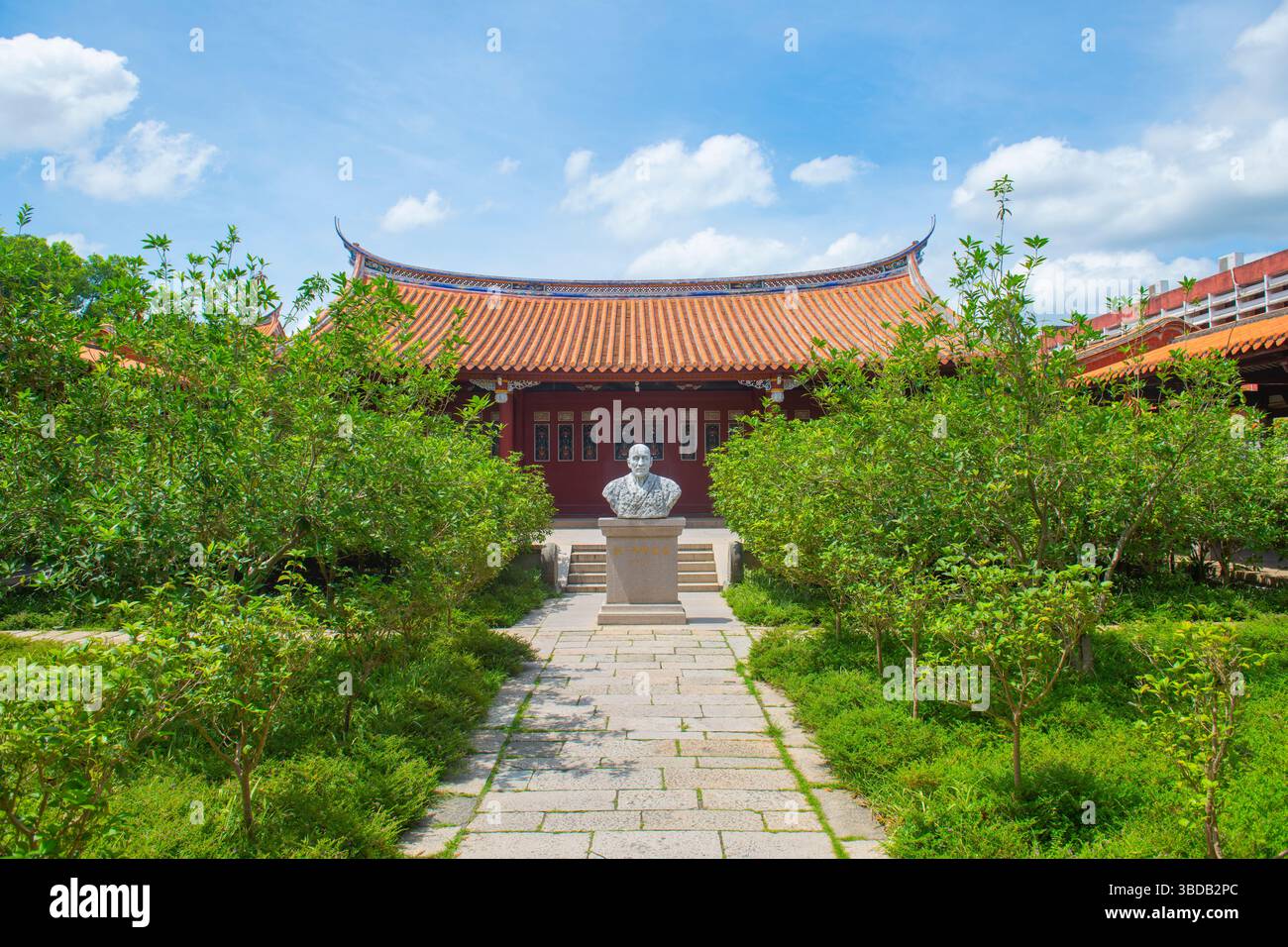 Master Hong Yi statue in front of Hong Yi Memorial in Kaiyuan Temple ...