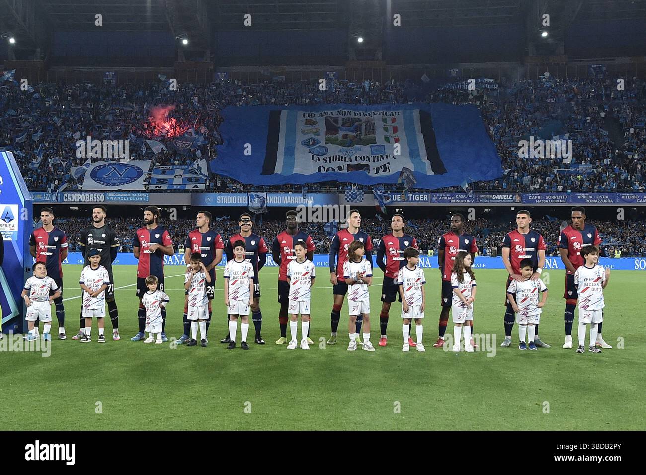 Naples, Italy. 23rd May, 2025. Cagliari's lineup lined up at the start ...