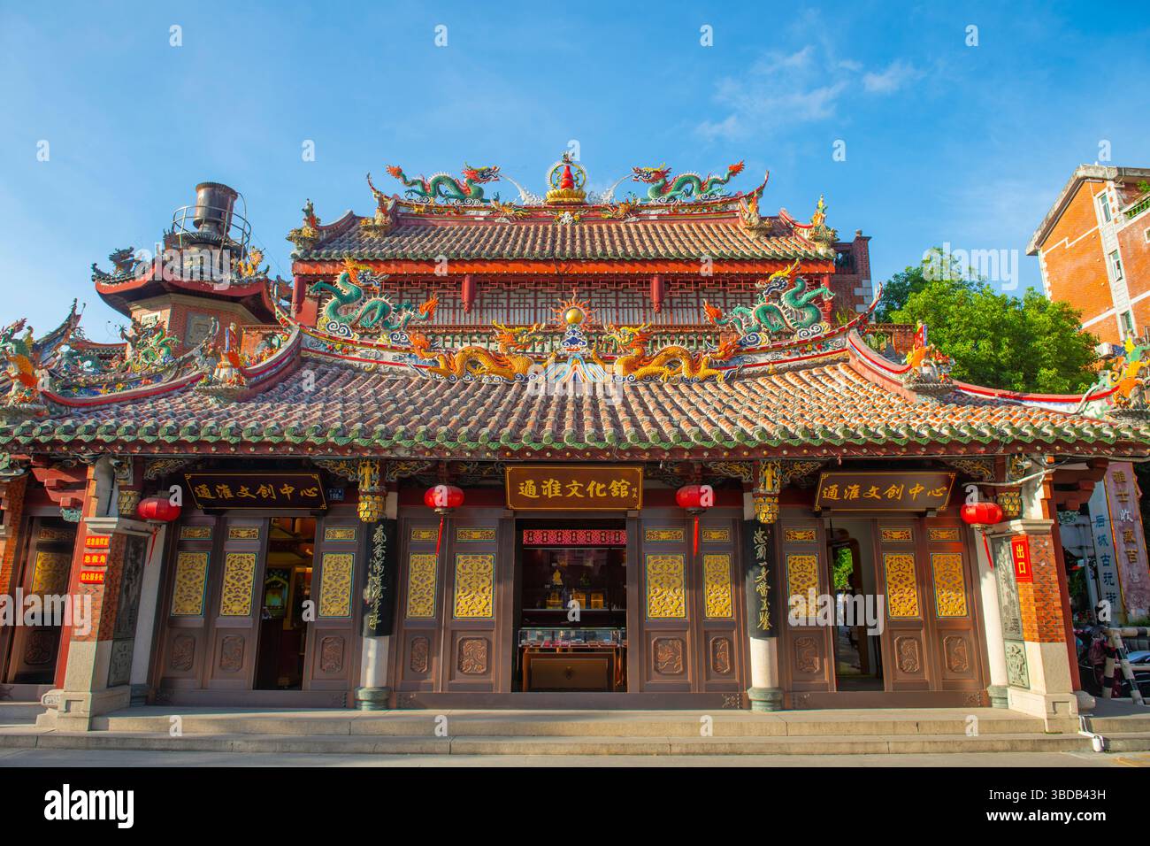 Quanzhou Tonghuai Guanyue Temple is the traditional Chinese temple ...