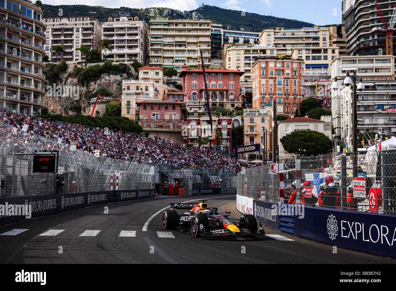 01 VERSTAPPEN Max (nld), Red Bull Racing RB21, action during the Formula 1 Tag Heuer Grand Prix ...
