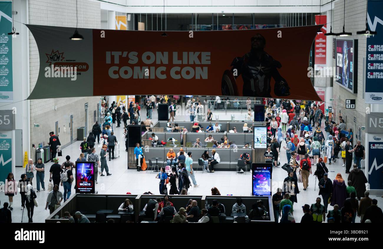 LONDON, ENGLAND - OCTOBER 28: MCM London Comic Con At London ExCeL on ...