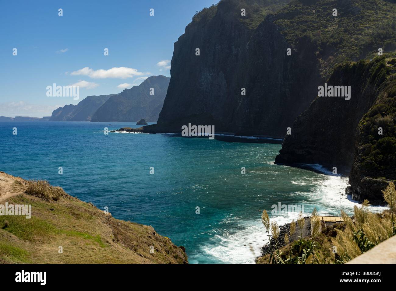 Madeiras scenic cliffs coastline hi-res stock photography and images ...