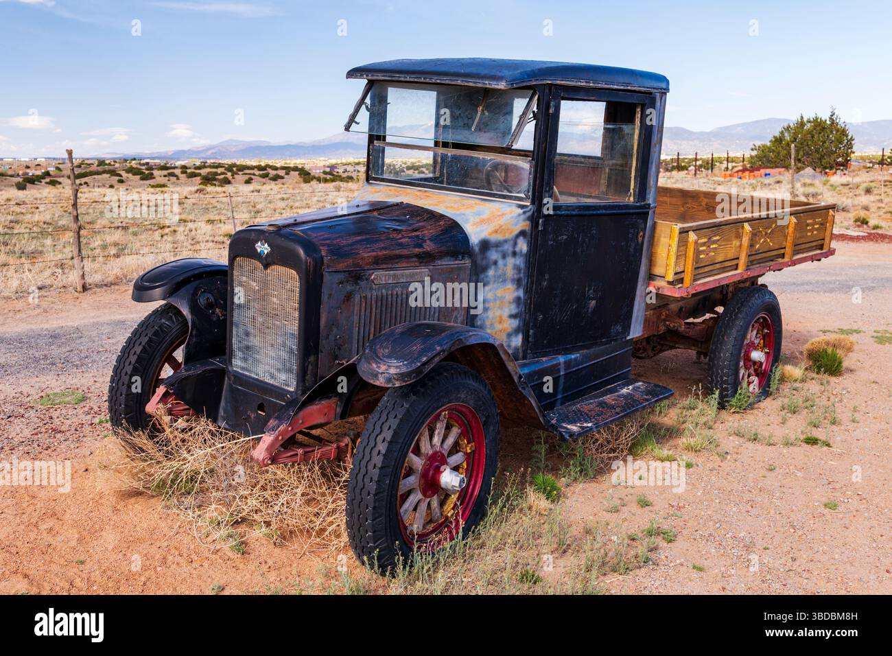 International Harvester T-9 Gas Crawler; 1953; antique truck and heavy ...