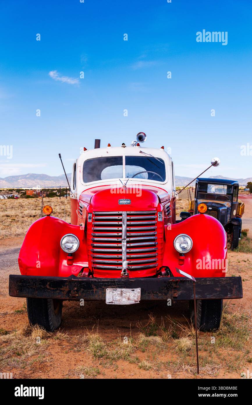 International Harvester truck; Antique truck and heavy equipment ...