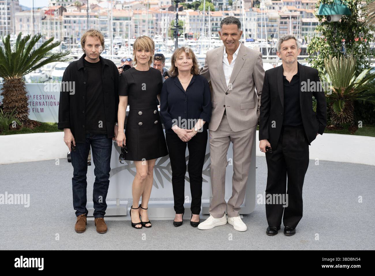 Sacha Sperling, Marina Fois, Diane Kurys, Roschdy Zem and Thierry De ...