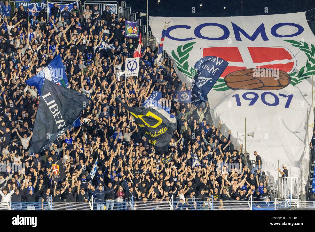 Como supporters during serie A match Como 1907 vs FC Internazionale ...