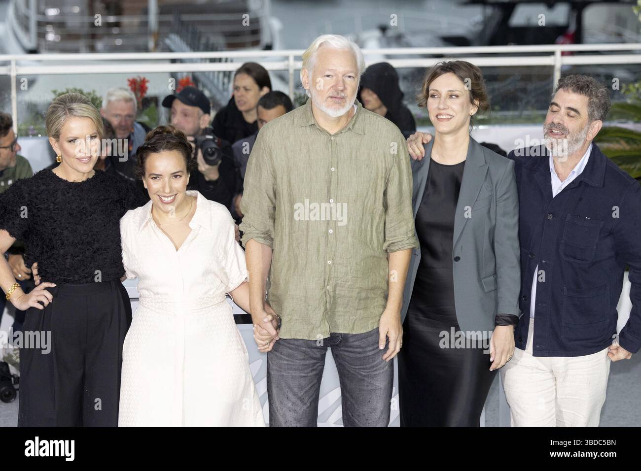 Julian assange eugene jarecki hi-res stock photography and images - Alamy