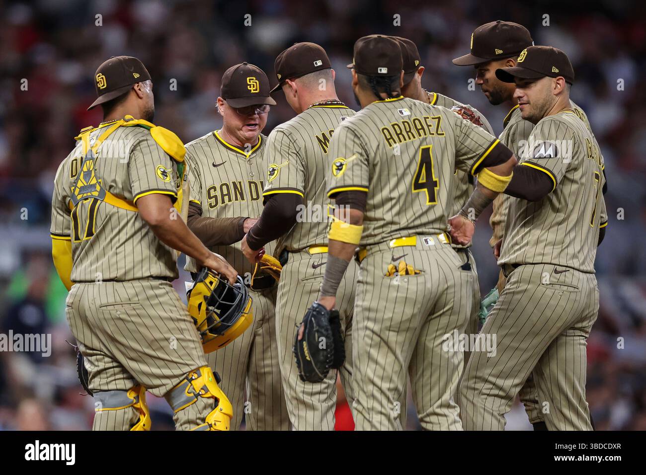 San Diego Padres Manager Mike Shildt Second From Left Makes A 0065