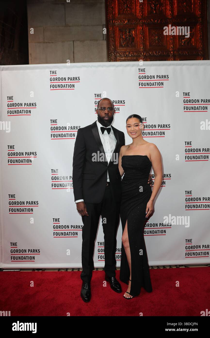 NEW YORK, NEW YORK - MAY 20: Cheon-Hwa Sanviriya, Jammie Holmes ...