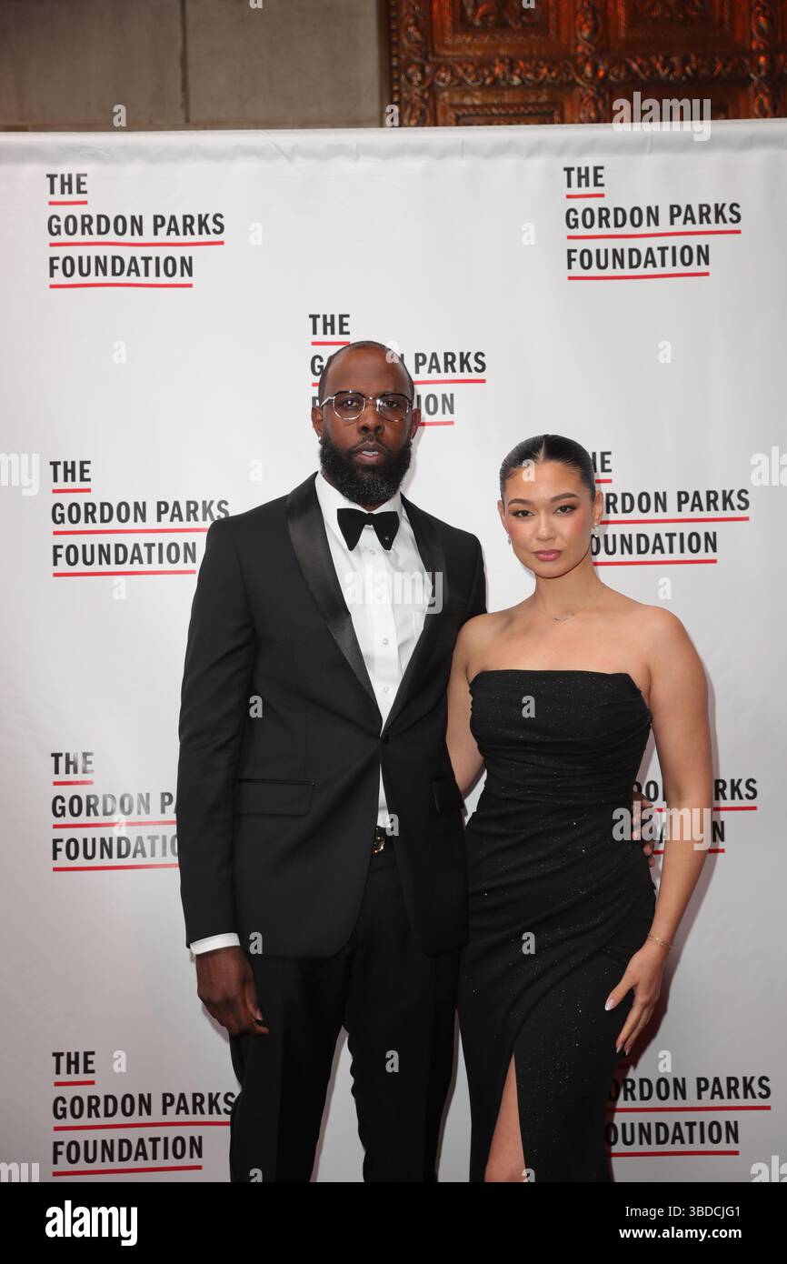 NEW YORK, NEW YORK - MAY 20: Cheon-Hwa Sanviriya, Jammie Holmes ...