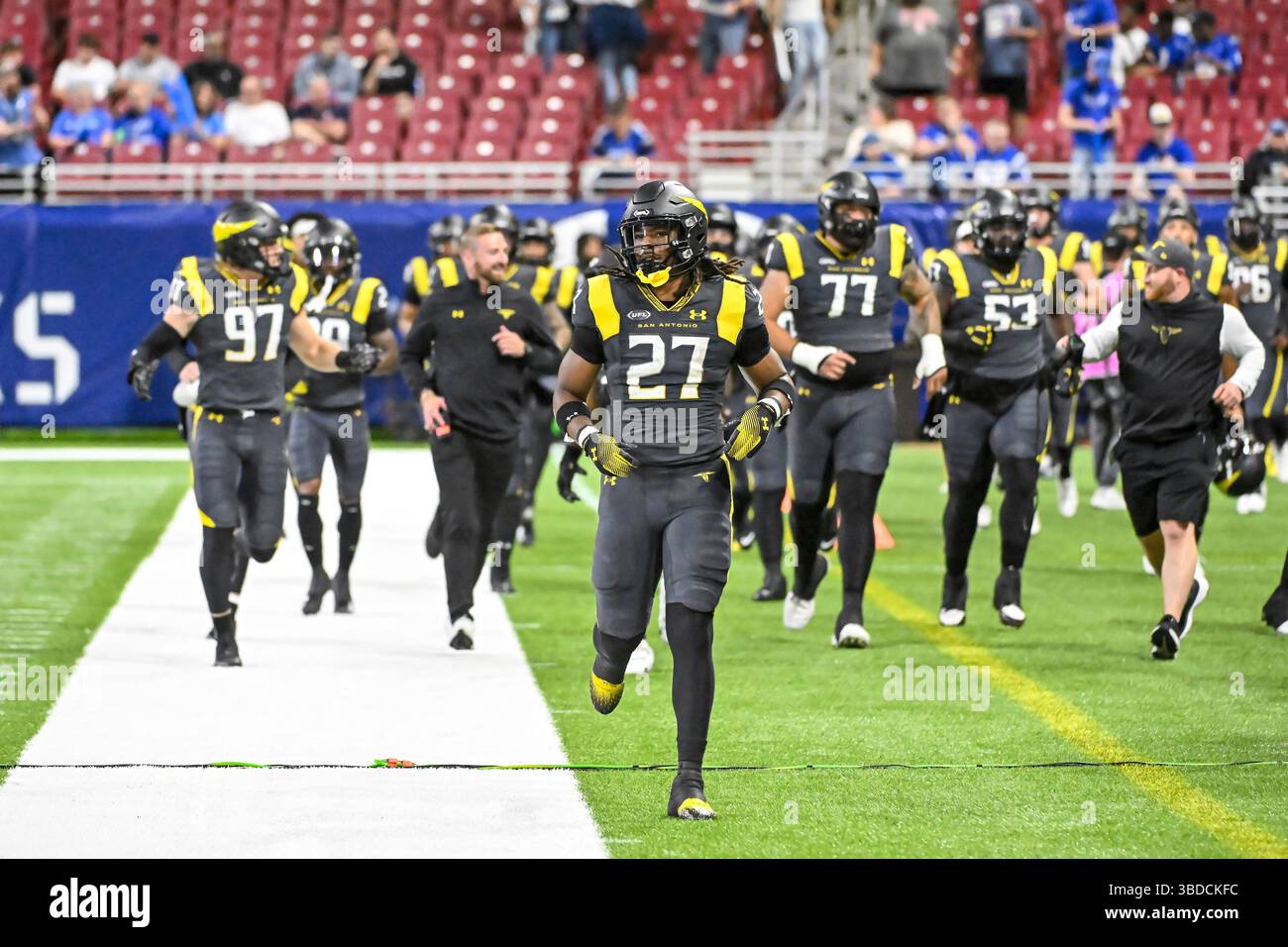 ST. LOUIS, MO - MAY 23: San Antonio Brahmas Running Back Aiden Robbins ...