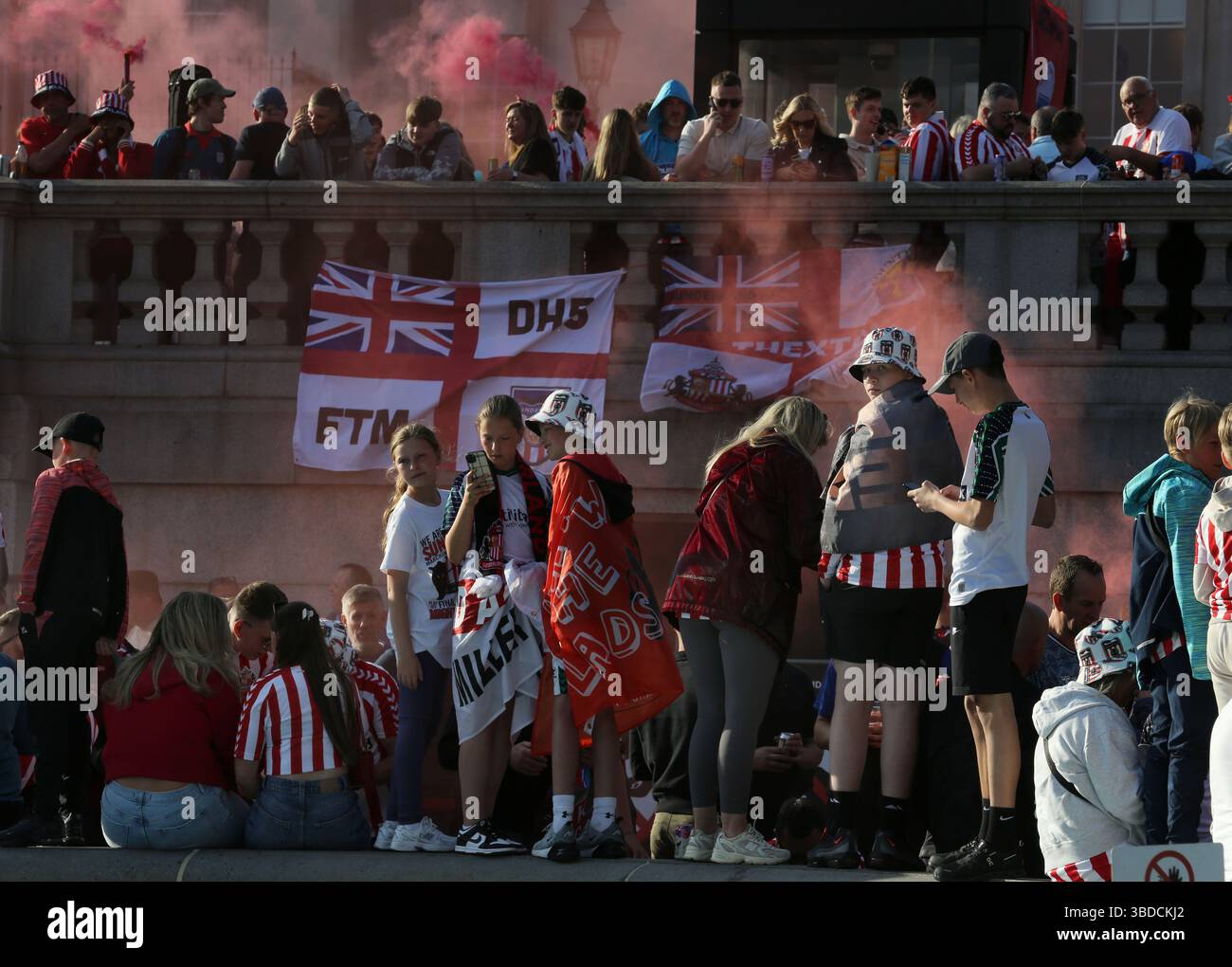 Sunderland flags hi-res stock photography and images - Alamy