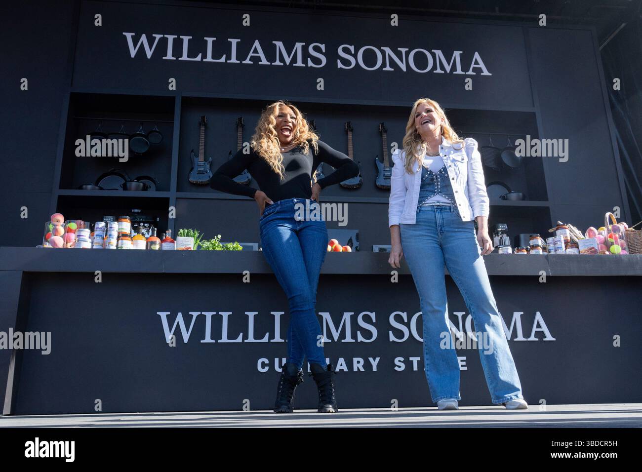 Serena Williams, left, and Trisha Yearwood are seen at the Williams ...