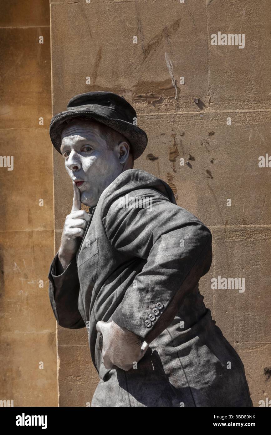 England, Somerset, Bath, Stall Street, Human Statue Stock Photo - Alamy