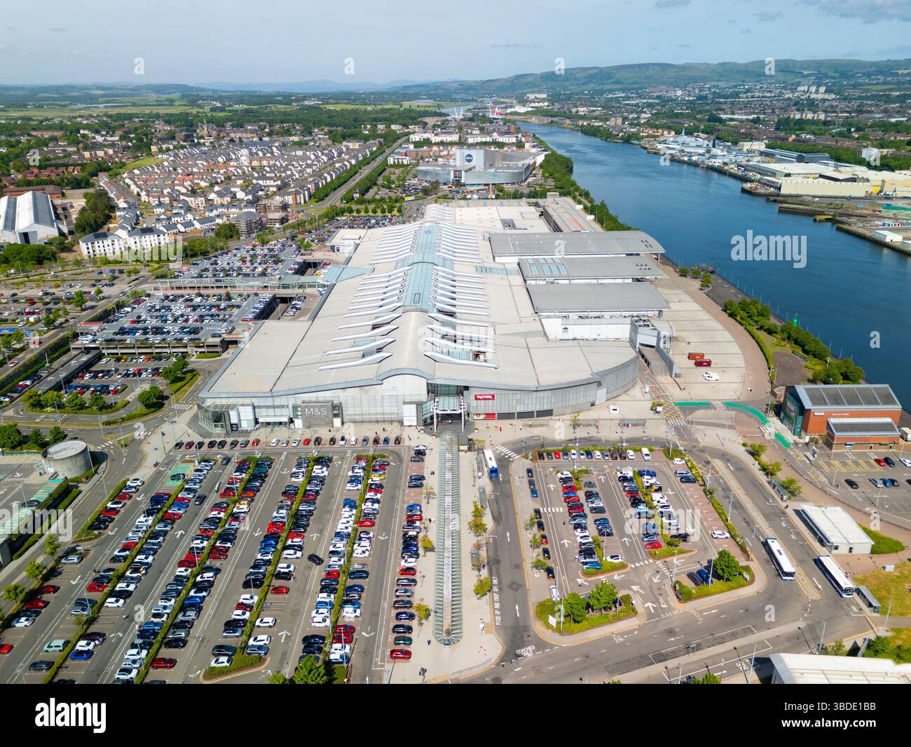 Braehead shopping park hi-res stock photography and images - Alamy