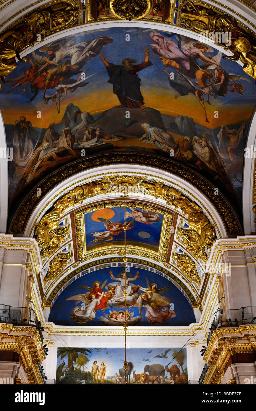 Interior of Sant Isaac's Cathedral or Isaakievskiy Sobor,Sant ...