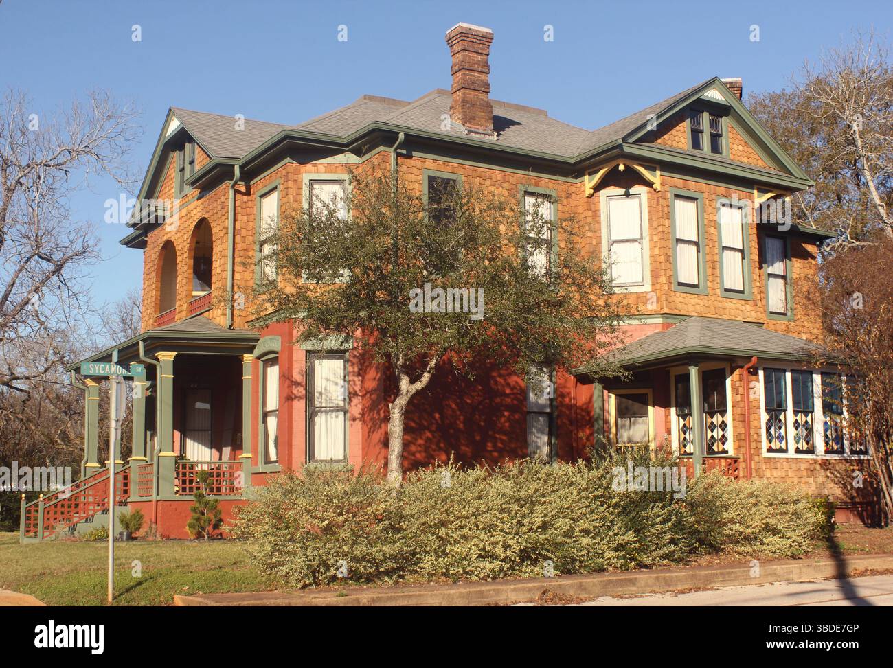 Rusk TX - January 1, 2025: Historic Victorian Mansion Located in ...
