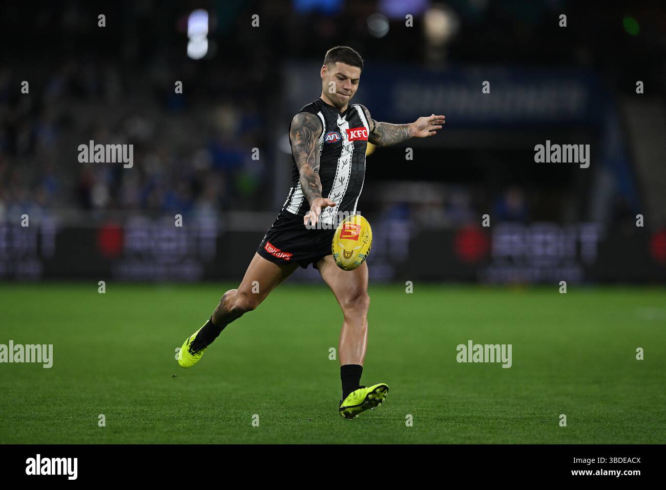 Melbourne, Australia. 24th May, 2025. Jamie Elliott of Collingwood ...