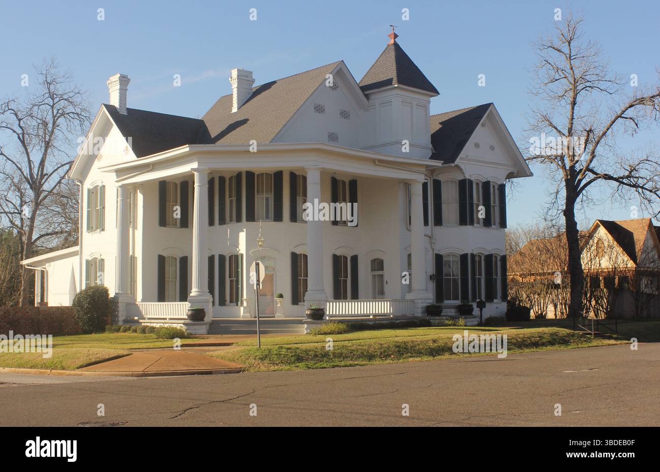 Historic Colonial Style Home Located in Rural East TX Stock Photo - Alamy