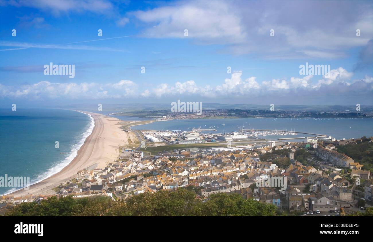 chesil beach and weymouth bay on the dorset coast Stock Photo - Alamy