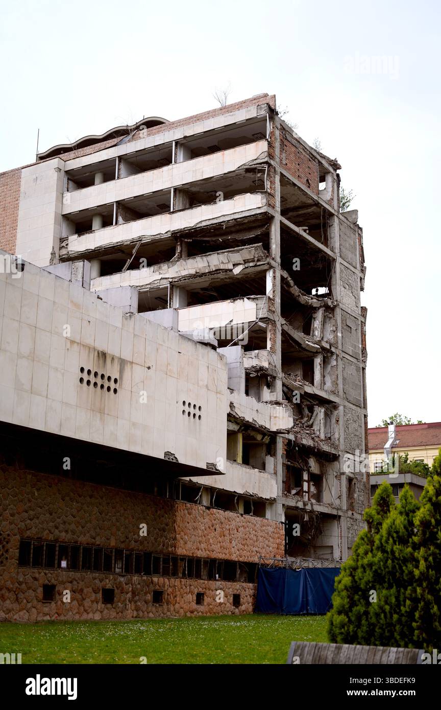 Bombed buildings Federal Secretariat for National Defense Belgrade ...