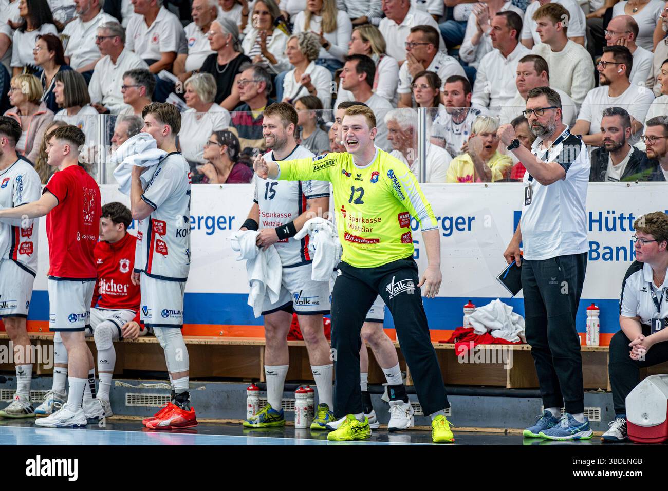 Simon B?hne (TV H?ttenberg, 12), Moritz Z?rb (TV H?ttenberg, 15), Paul ...