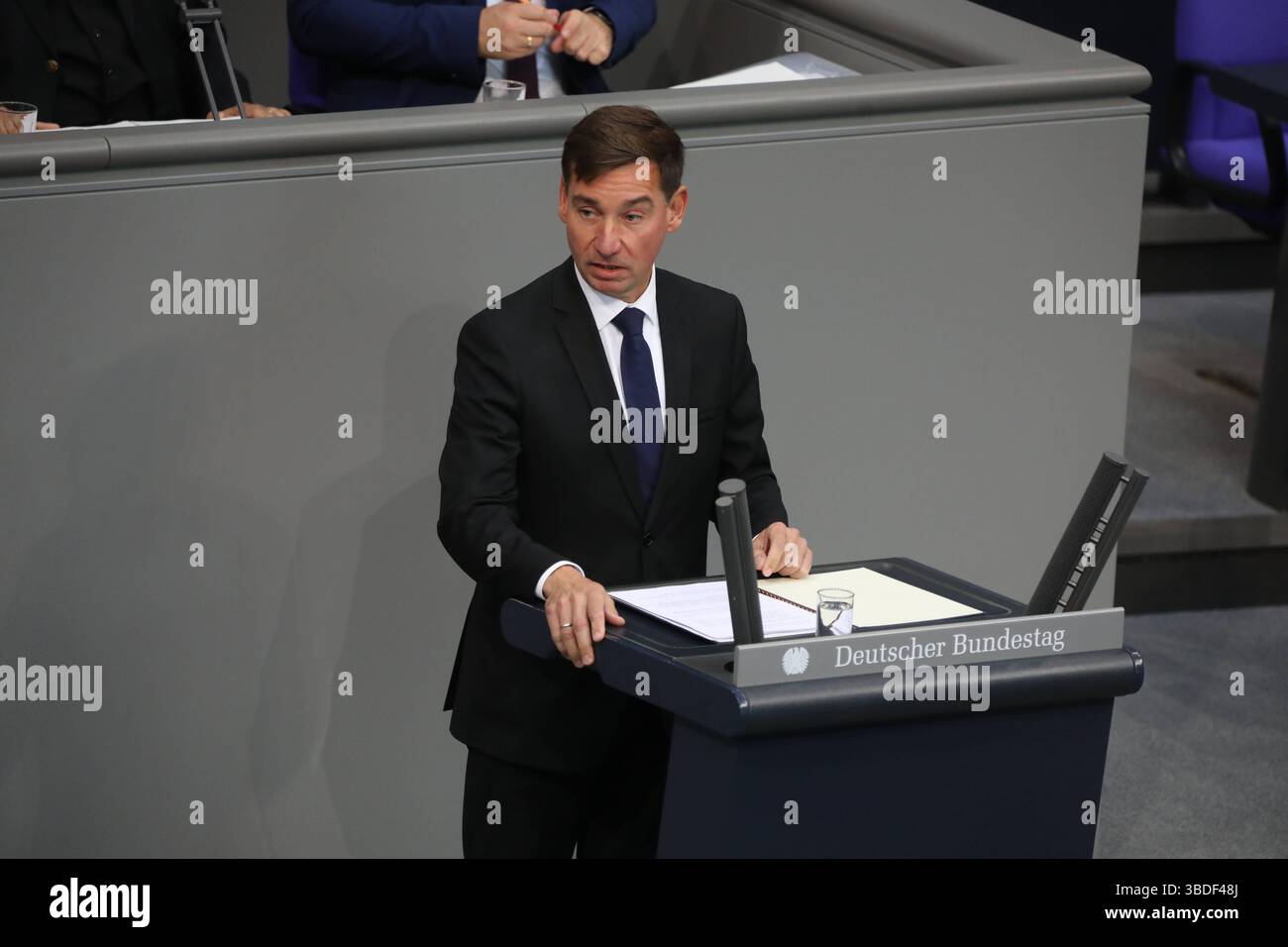 8. Sitzung des 21. Deutschen Bundestages Berlin, 23.05.2025 8. Sitzung ...