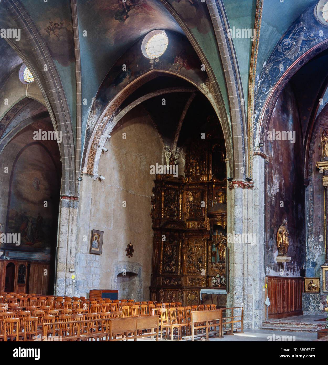 Interior de la Iglesia de San Jaime de Perpiñán (Eglise Saint-Jacques ...