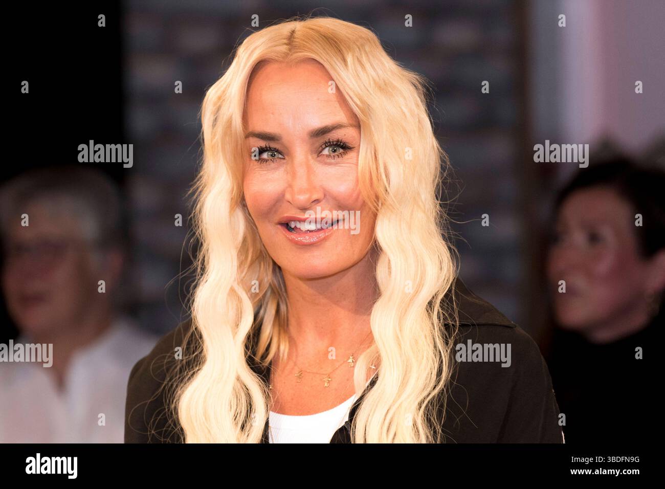 Sarah Connor im Bild: Sarah Connor - Musikerin. DEU, Bremen, Radio ...