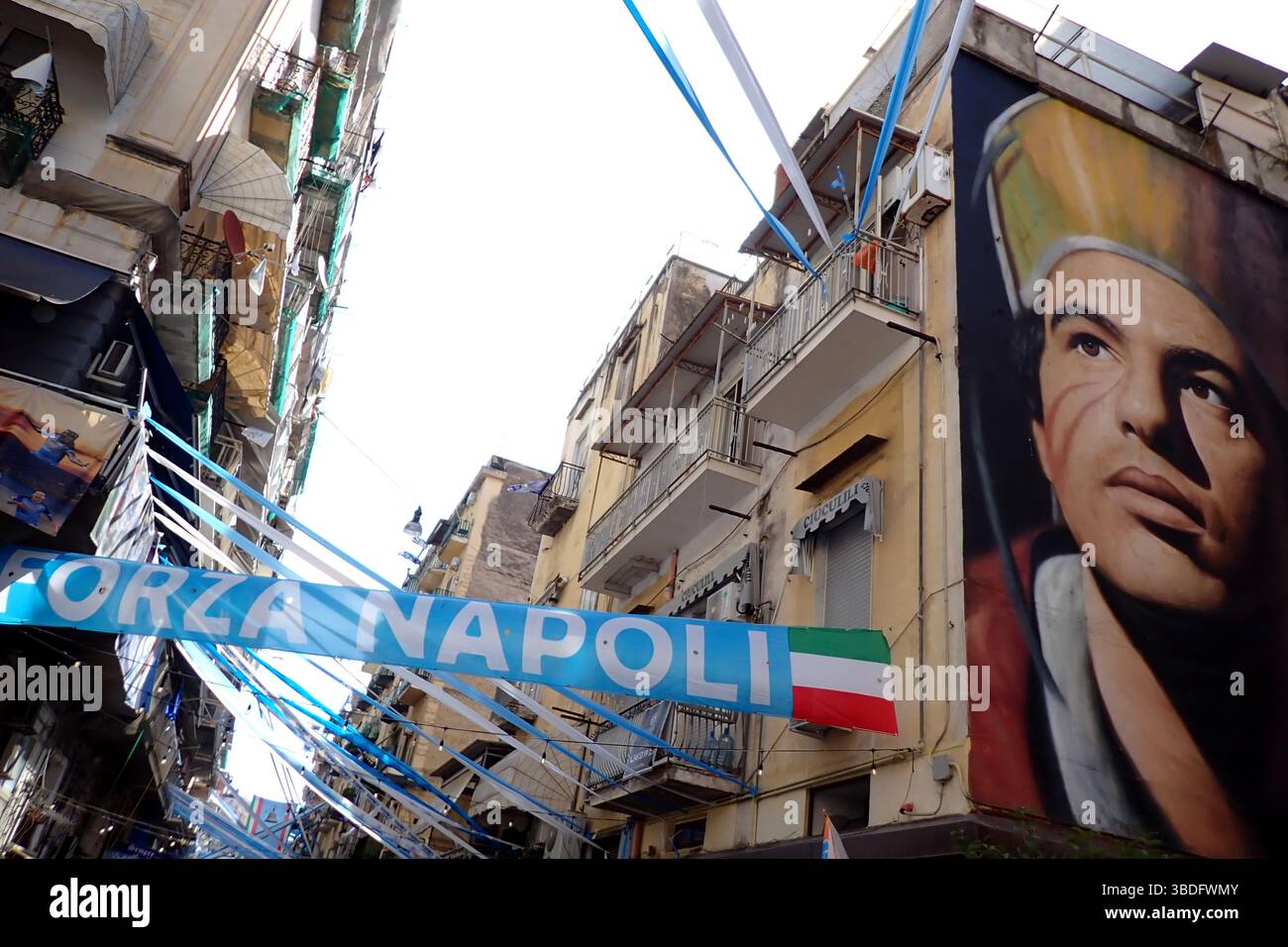 Napoli, Italy. 24th May, 2025. The alleys of the city decorated with ...