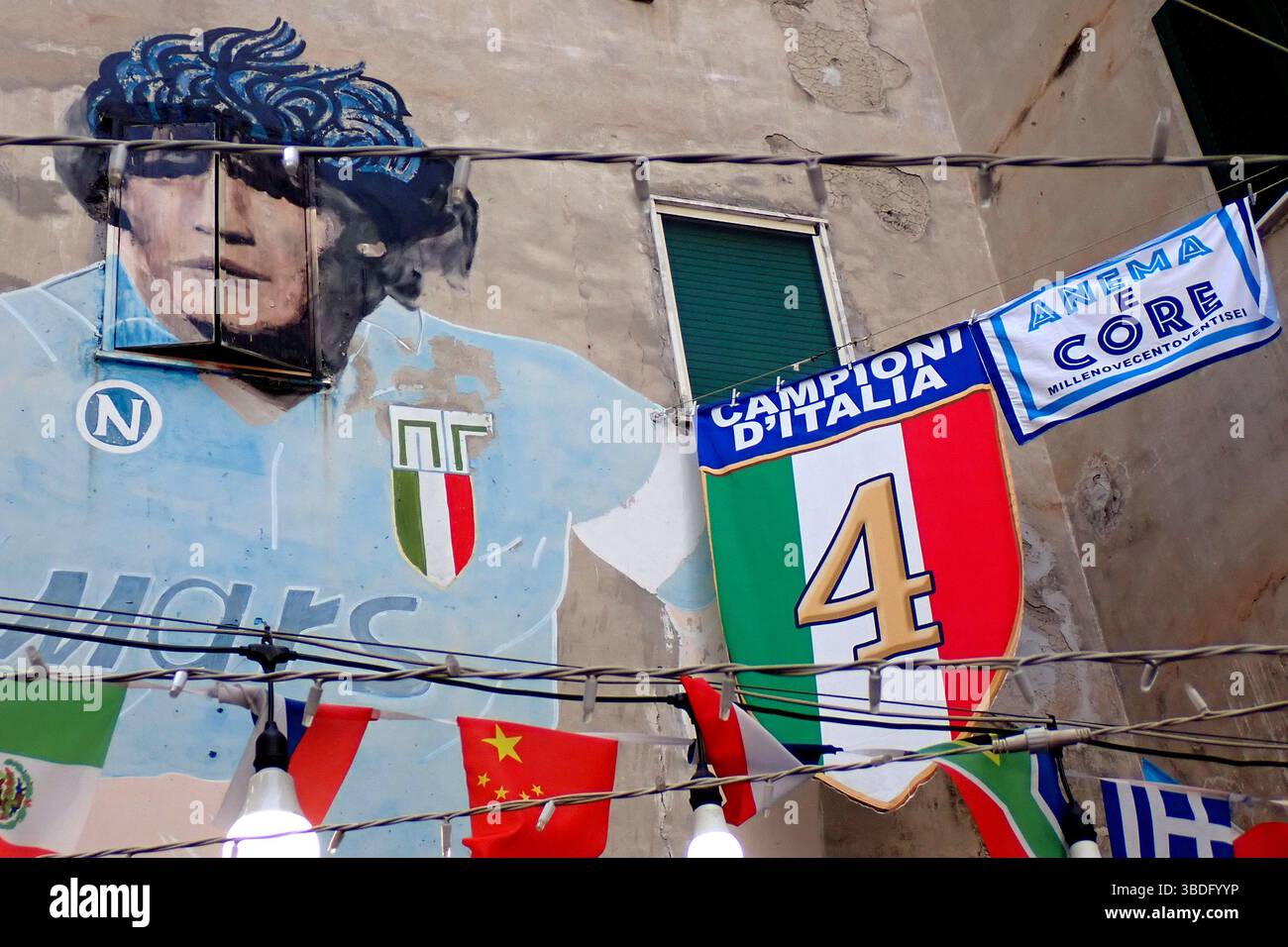 Napoli, Italy. 24th May, 2025. The alleys of the city decorated with ...