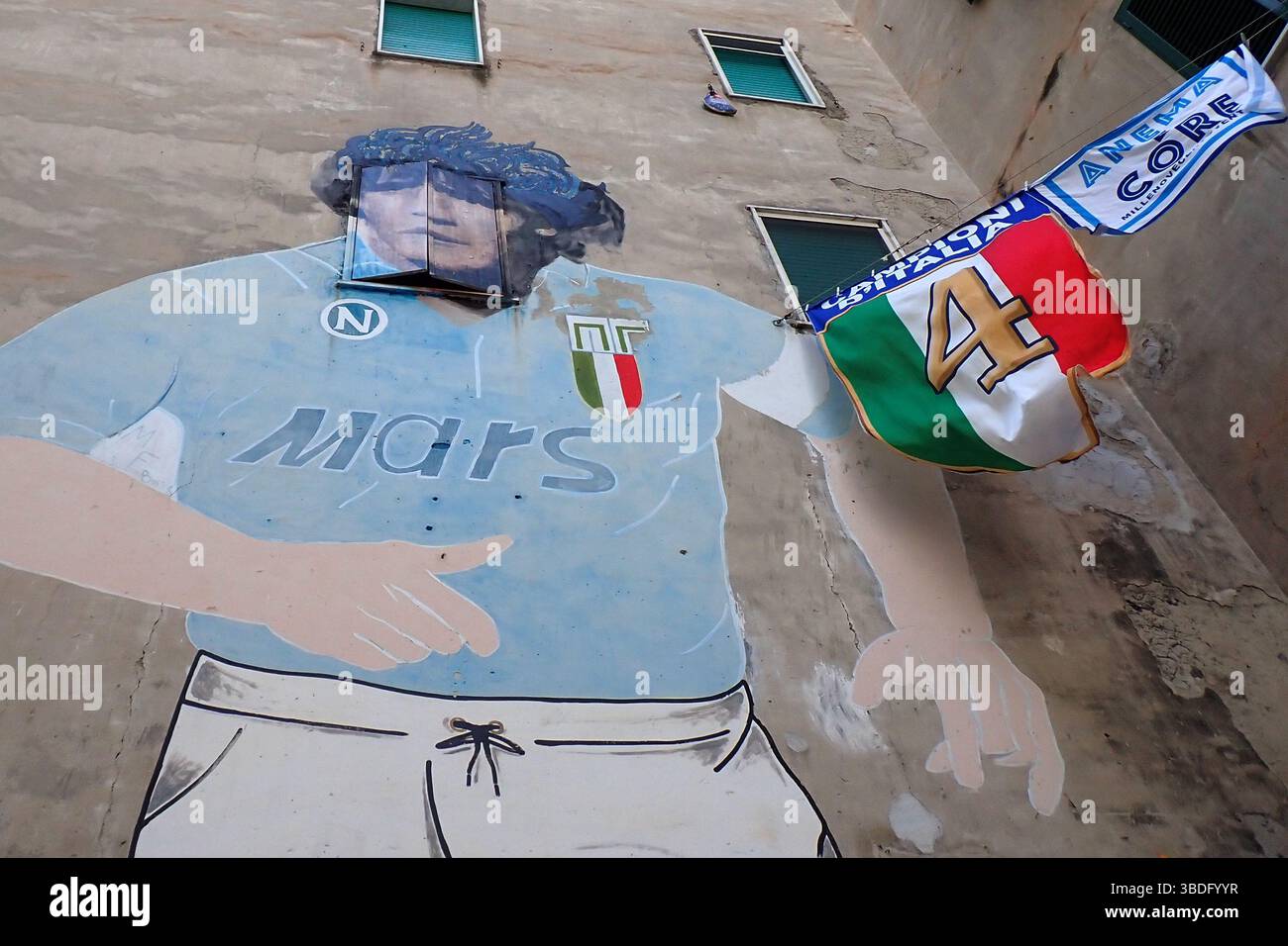 Napoli, Italy. 24th May, 2025. The alleys of the city decorated with ...