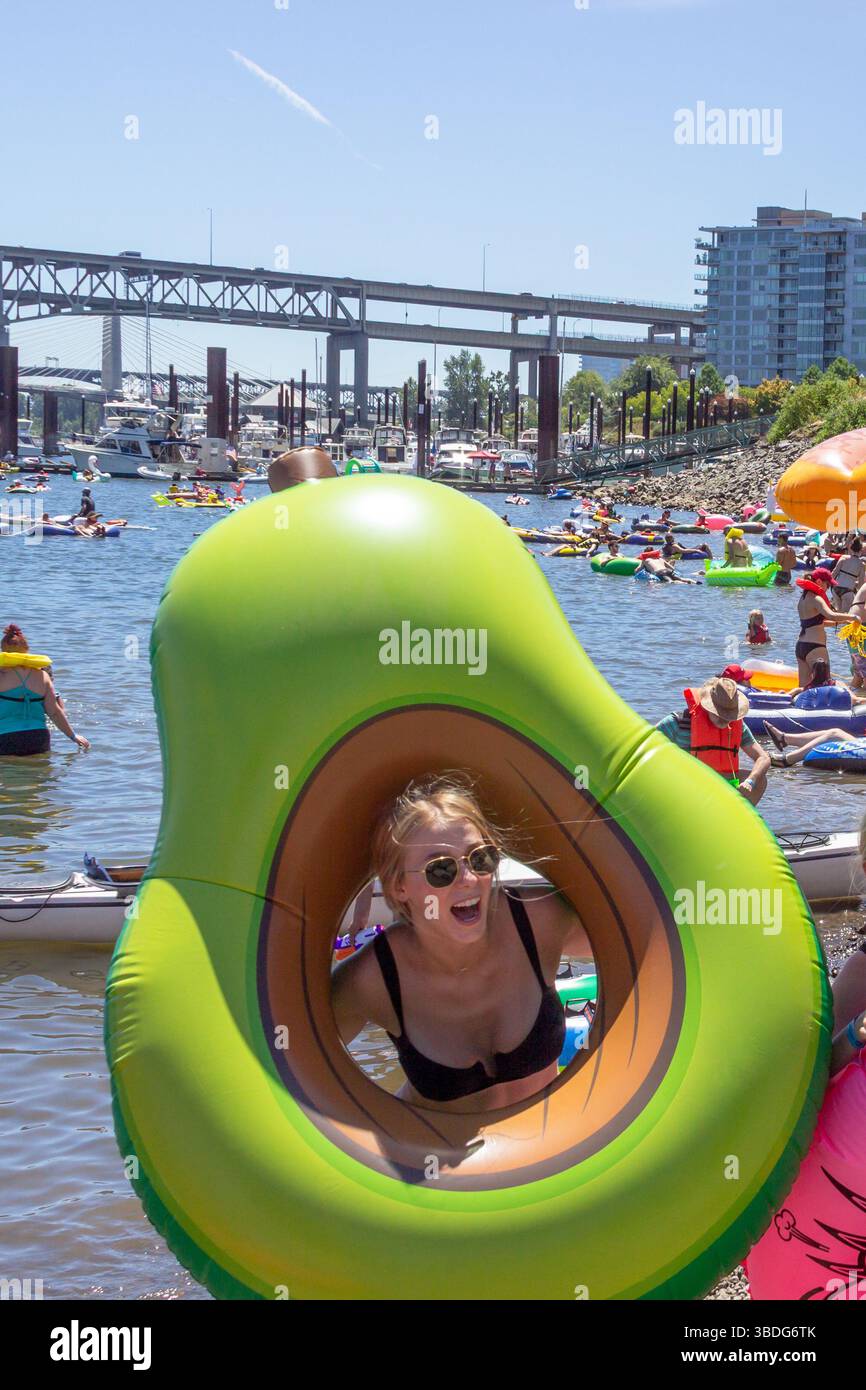Female bikini boats hi-res stock photography and images - Alamy